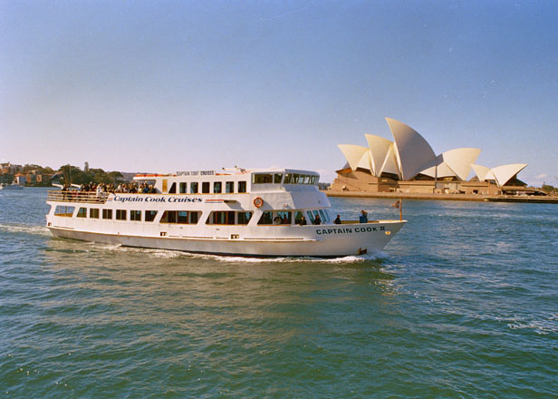 CAPTAIN COOK II – Sail Australia